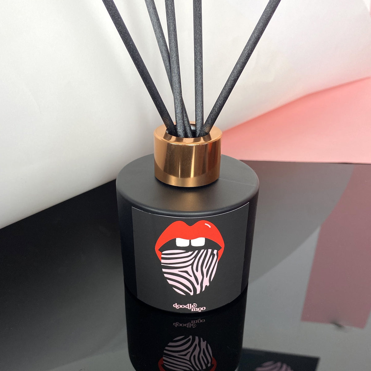 Coconut & White Tea Aromatherapy Room Diffuser - Kiss Me | Doodlemoo