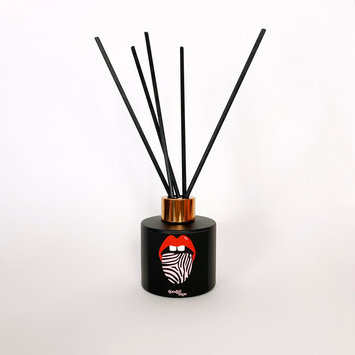 Coconut & White Tea Aromatherapy Room Diffuser - Kiss Me | Doodlemoo